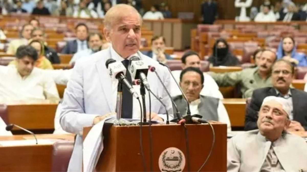 Pakistan PM Shehbaz Sharif led cabinet set to take oath, Check complete ...