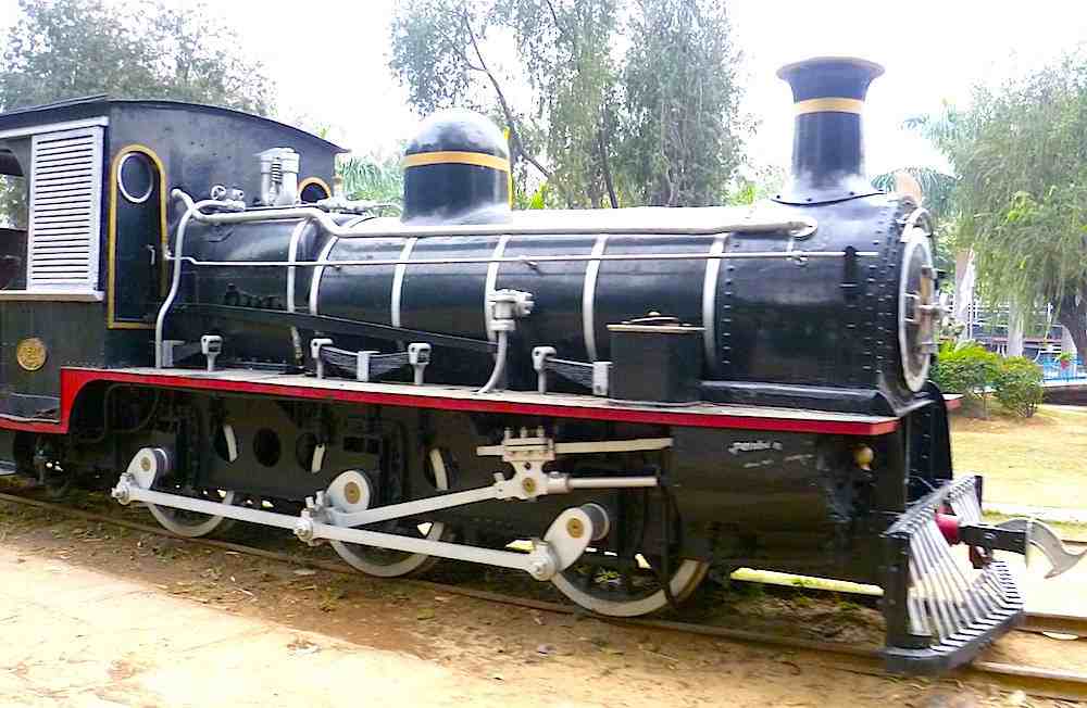 An Introduction To F-734: The First Locomotive Built By India.
