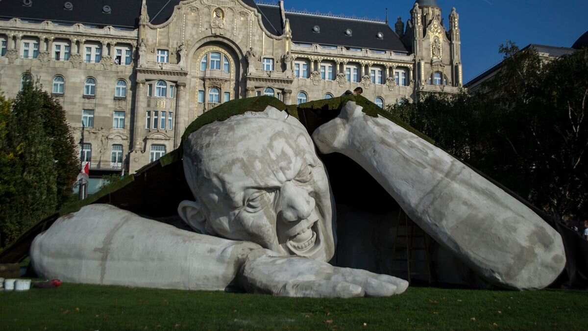 Explore the Top 7 World's Most Captivating Sculptures