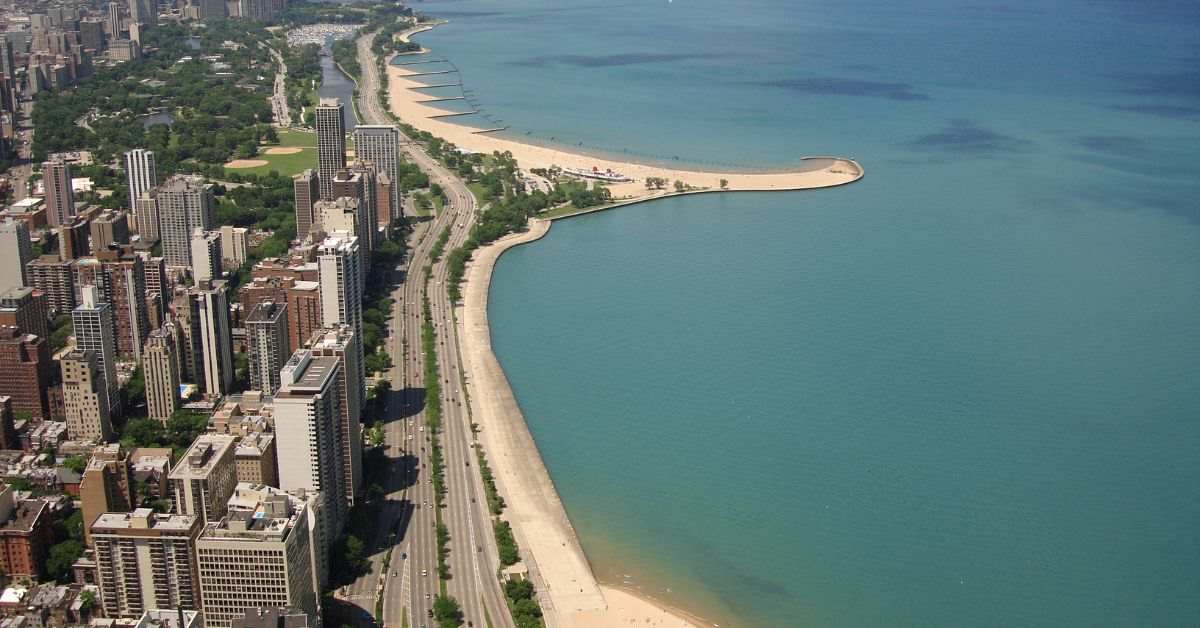 List of the Top 10 Largest Lakes in the United States
