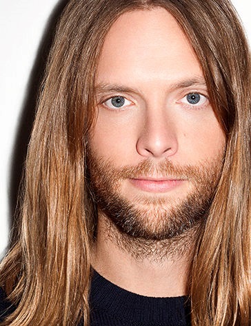 Who Are Maroon 5? A Closer Look at the Band and Their Music!