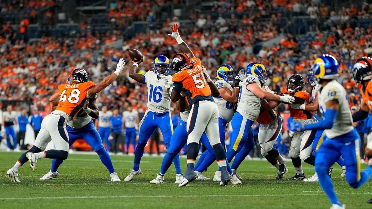 NFL Week 17 Games: Check Schedule, Picks, Odds & Playoff Picture!