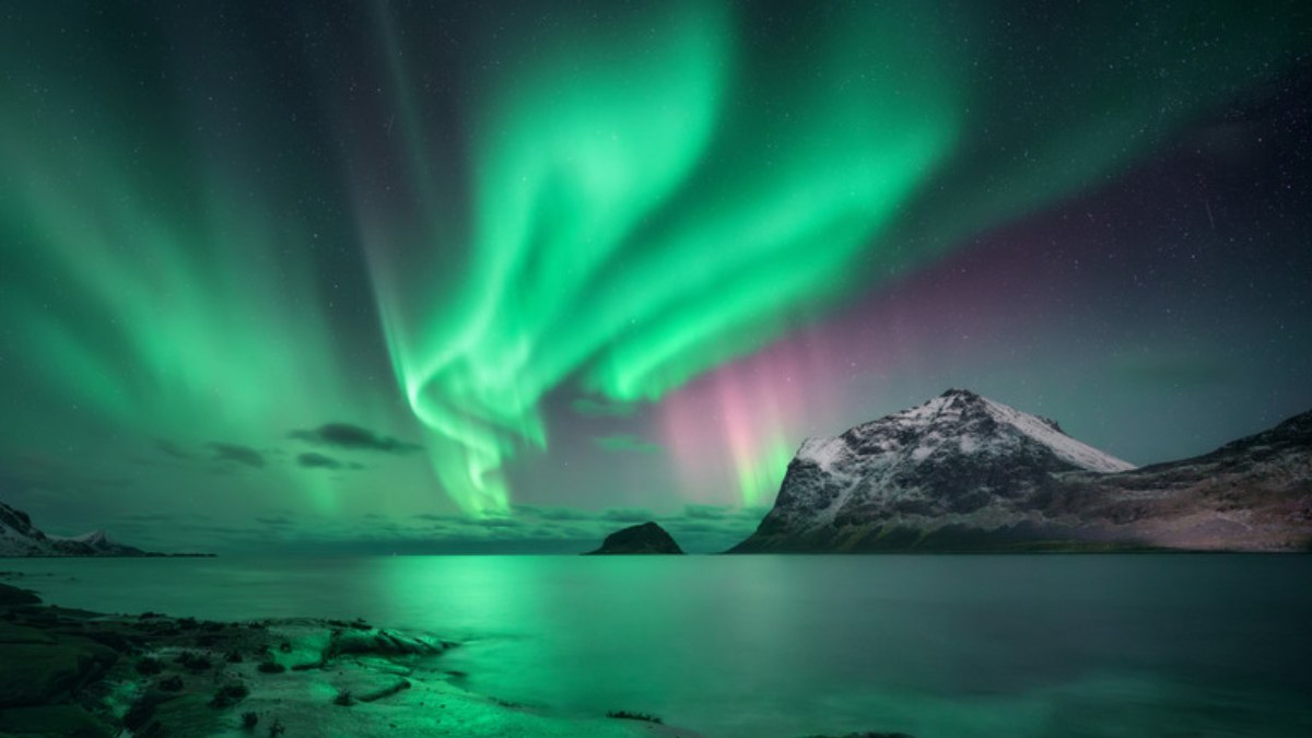 Why is 2026 the Best Year to See the Northern Lights?