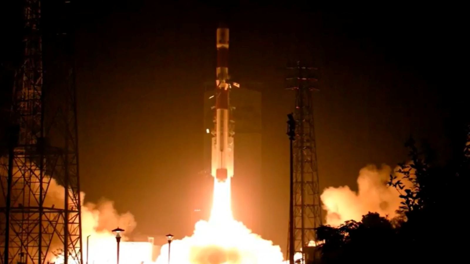 What is SpaDex Mission? Know All About ISRO's Space Docking Mechanism ...