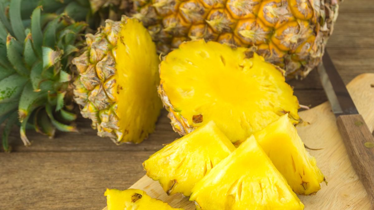 Which Island Is Known as the Island of Pineapple?