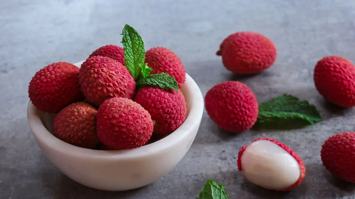 Which District Is Known as the Litchi Capital of the World?