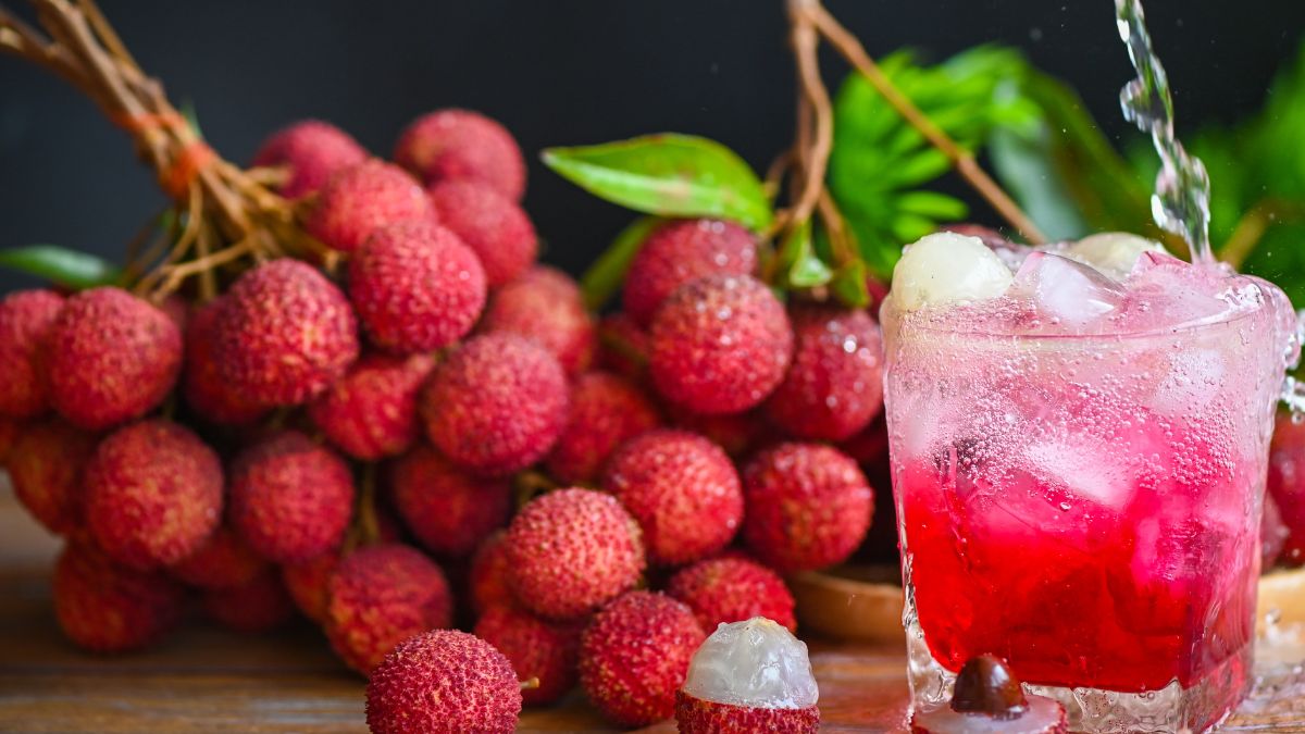 Which District Is Known as the Litchi Capital of the World?
