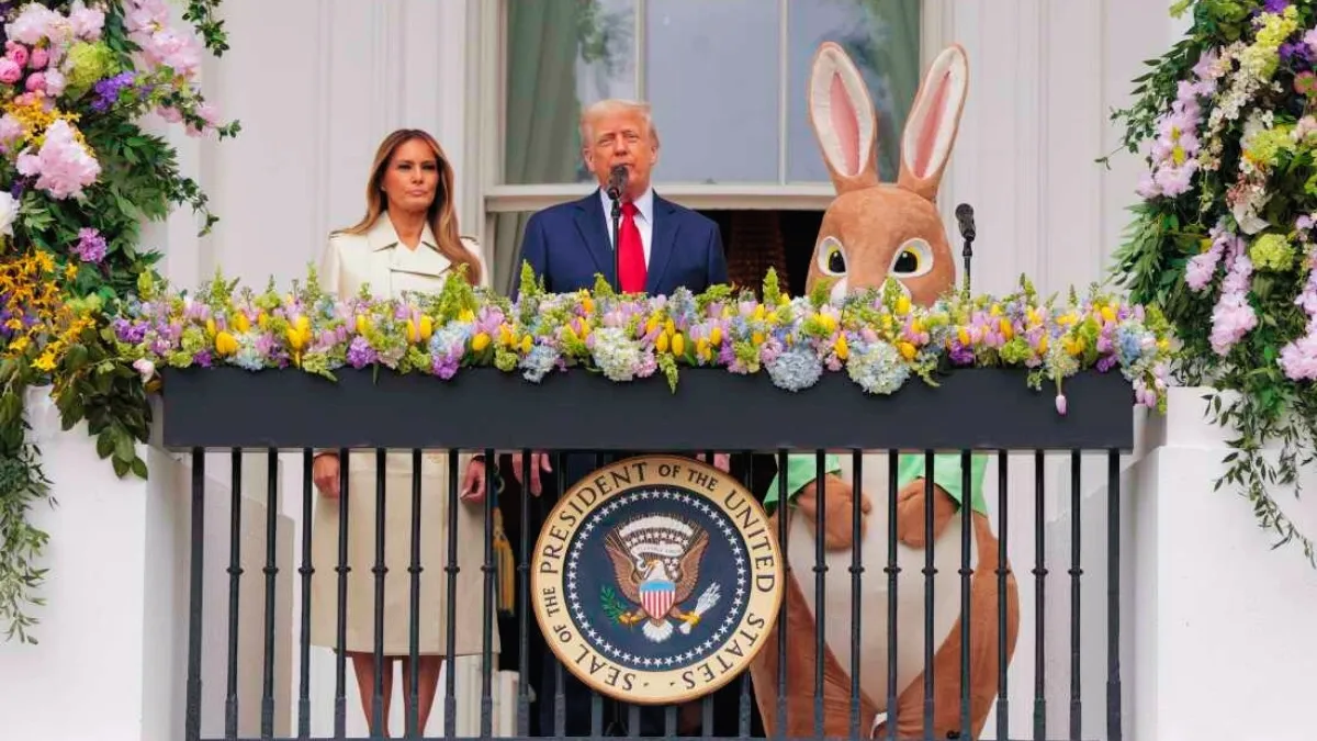 Donald Trump Takes Part in Prayer During White House Easter Gathering