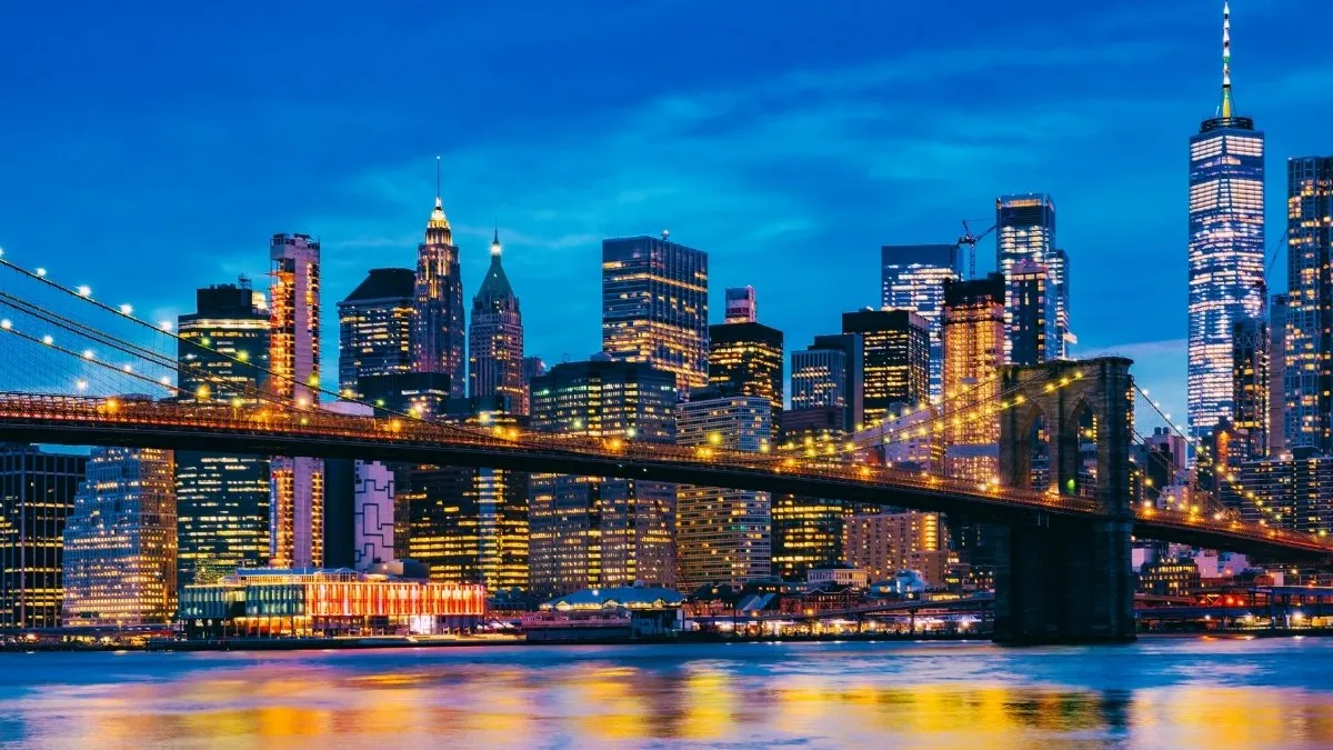 Which City is Known as the City That Never Sleeps?