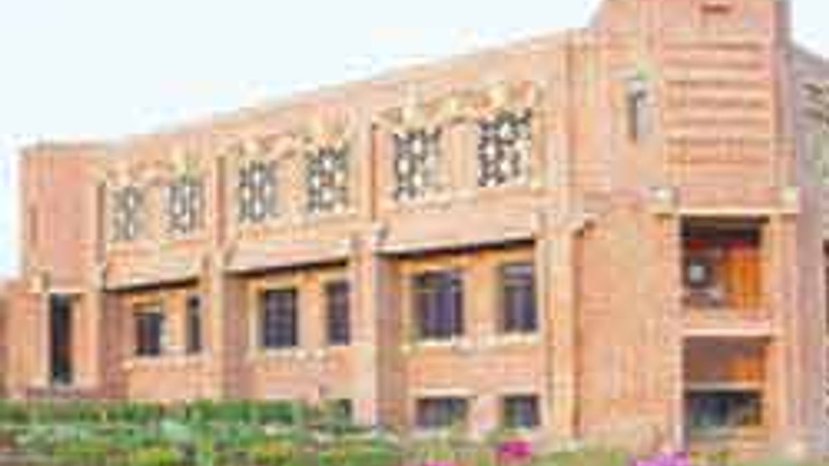 IIM Lucknow Announced the Launch of Manfest 2011