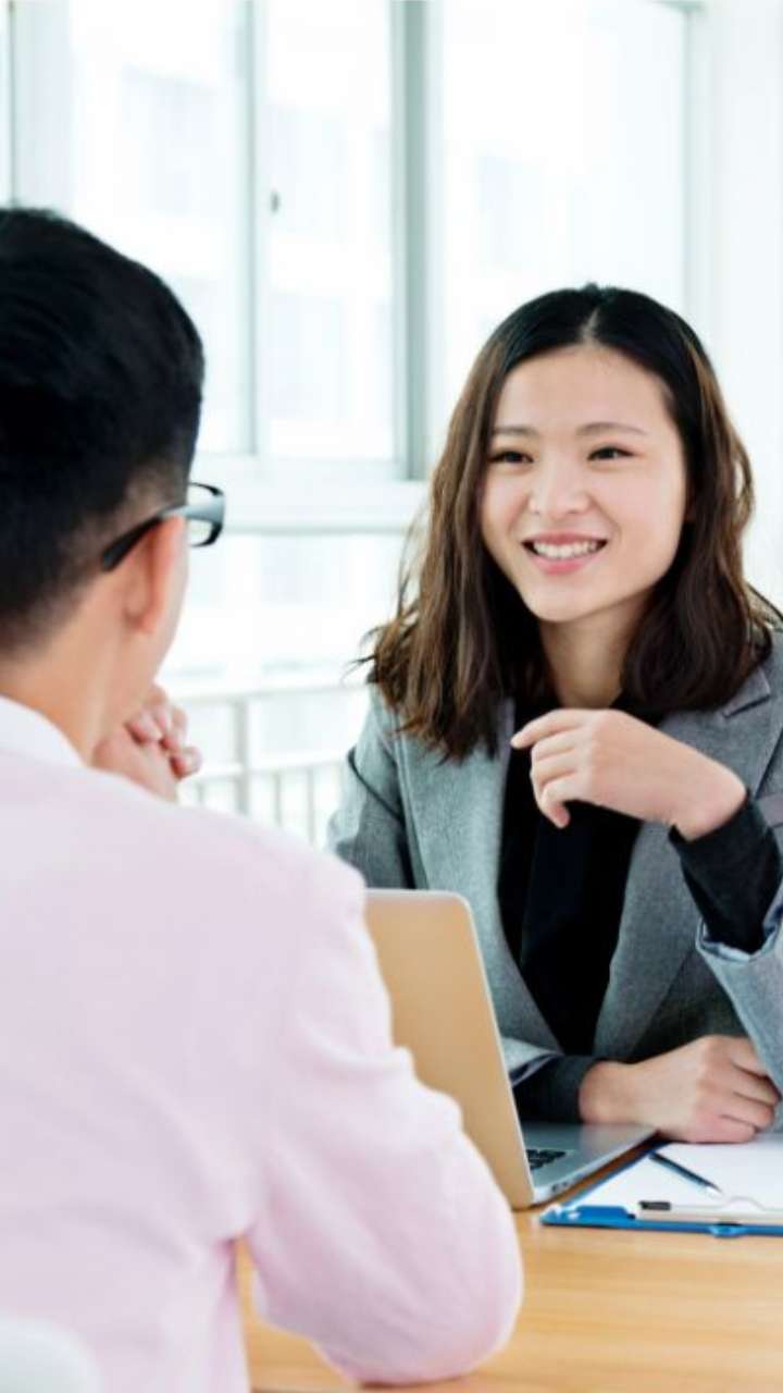 First Job? Avoid These 7 Common Mistakes At Workplace First Job? Avoid These 7 Common Mistakes At Workplace